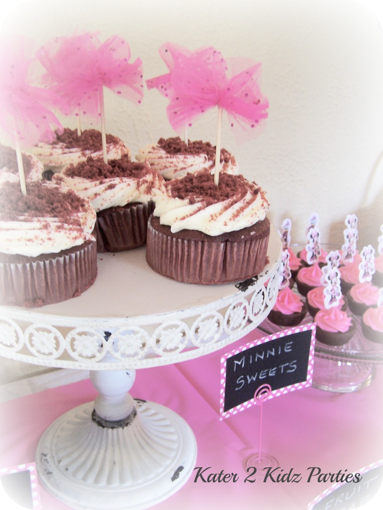 Minnie Mouse Party & Get up in my Business – Mom on the go in Holy Toledo