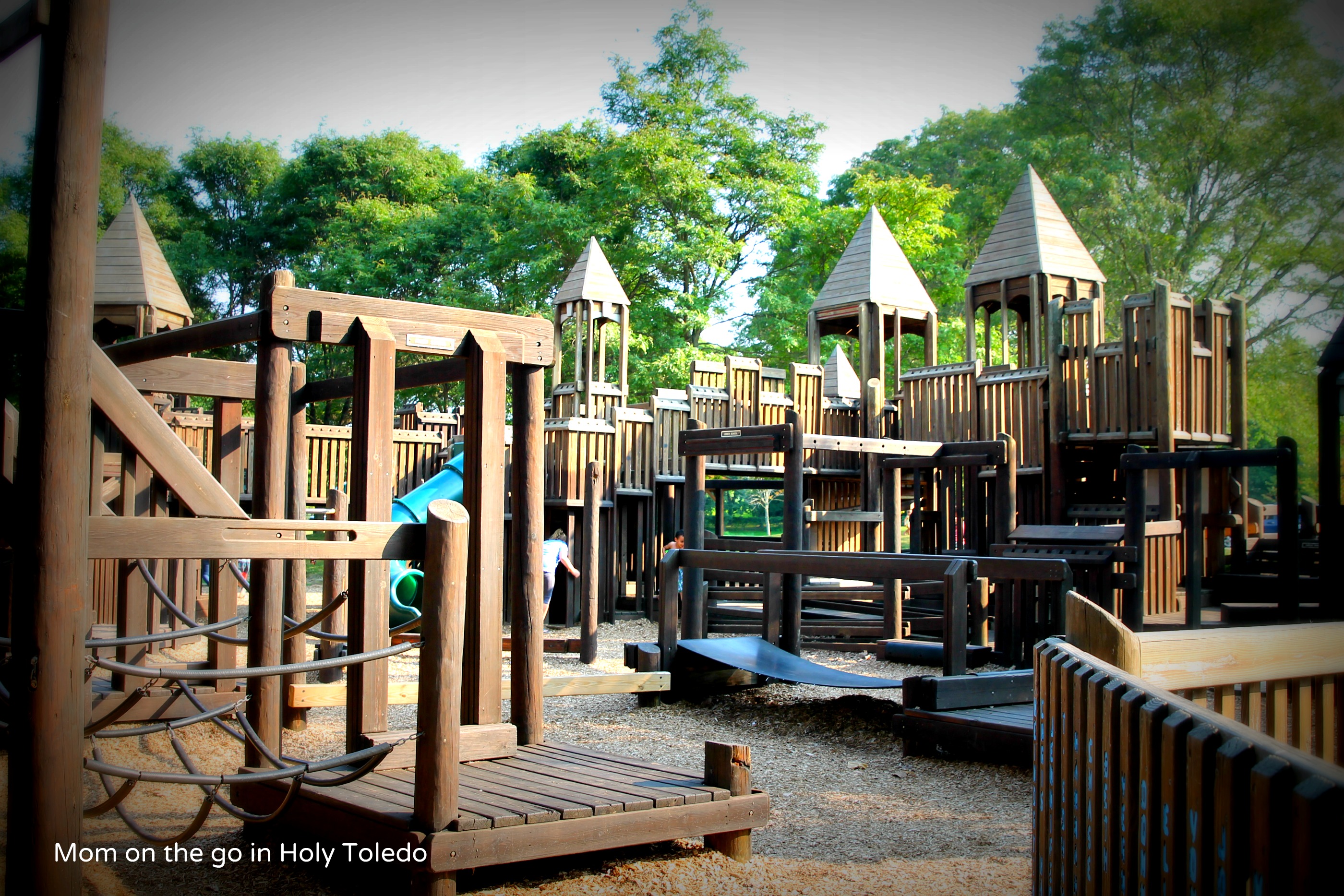 Escape to this FREE PlayScape & SprayScape!!! – Mom on the go in Holy ...