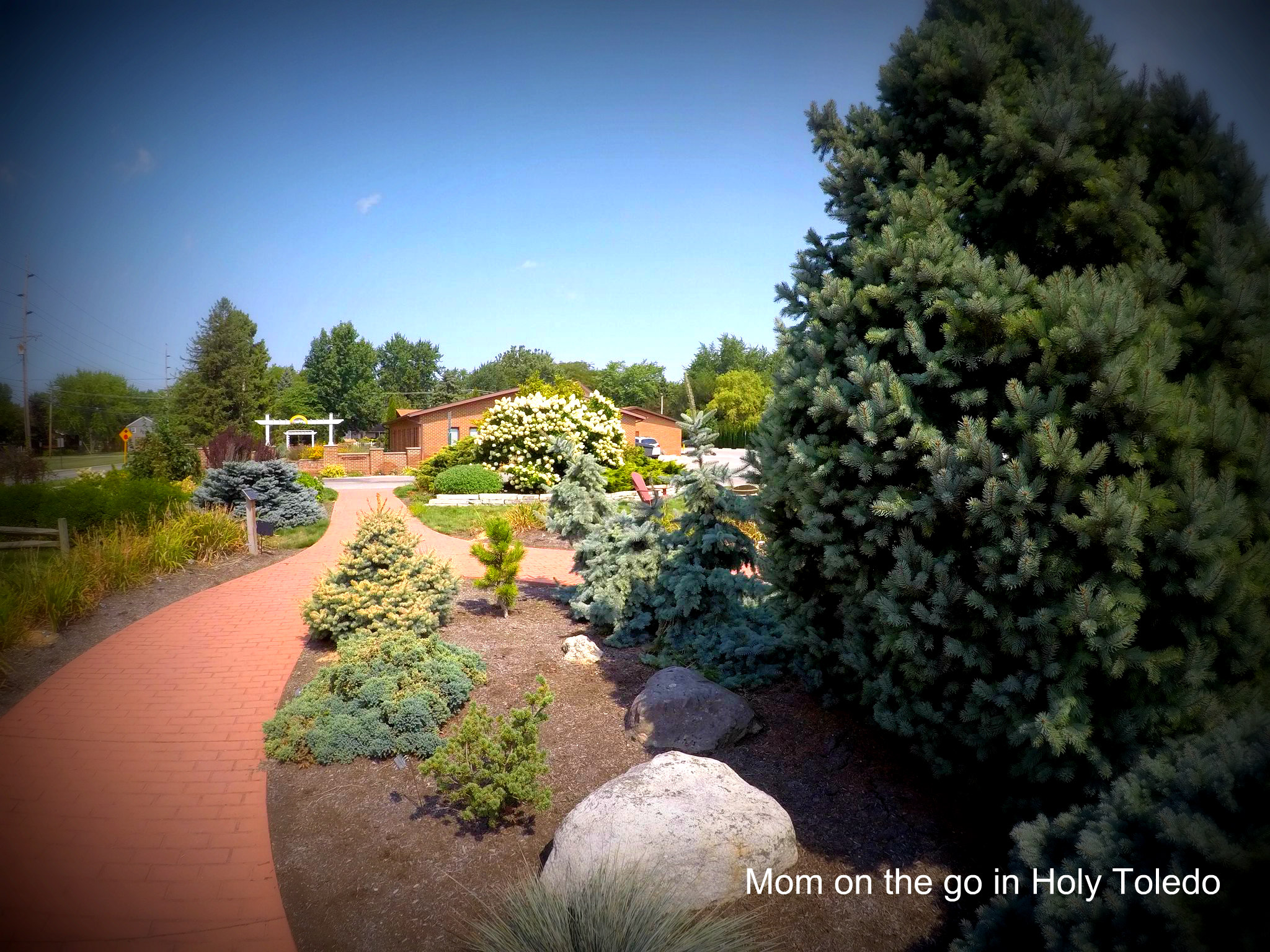 Simpson Garden Park – Mom on the go in Holy Toledo